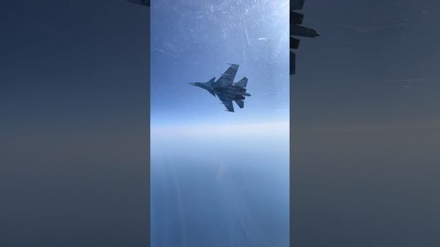 Су-30СМ. Красивый отход в точку.