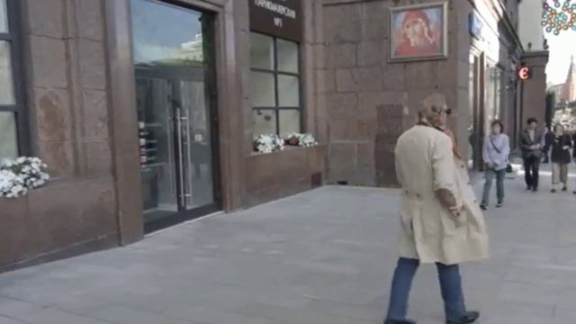 Дом Виктюка + трейлер фильма Нездешний Виктюк