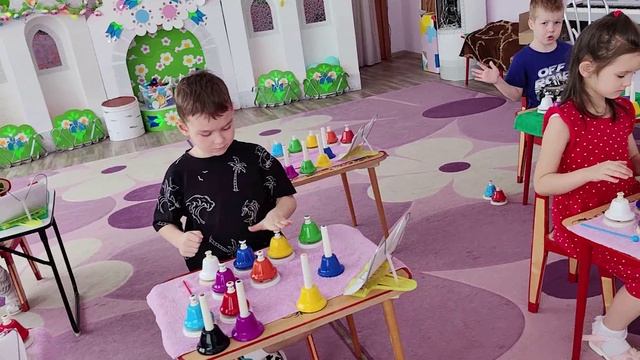 Как учились играть на колокольчиках