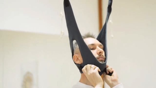 Петля Глиссона - тканевый тренажер для вытяжения позвоночных структур под нагрузкой.