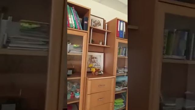 Отремонтировала кабинет*учебный год в новом кабинете