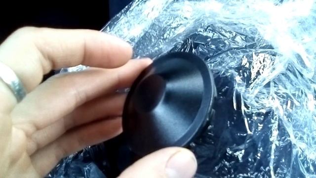 Автолюбитель: Колпак пластиковый в переднюю ступицу Лада Веста