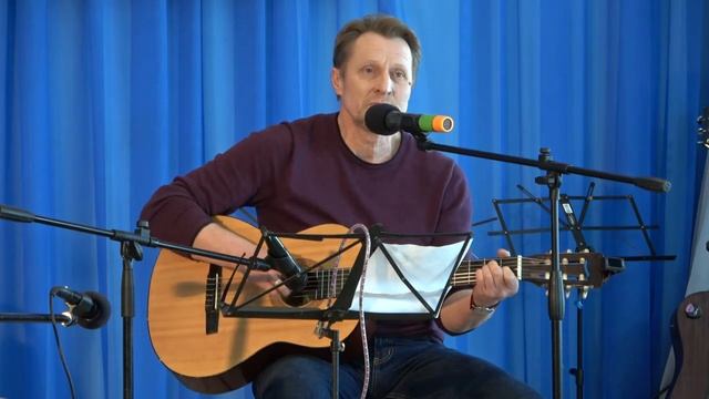 22 Дождь прошел, и мне пора...- Александр Липатов