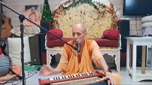 Киртан перед лекцией по ШБ 3.25.37. Иваново 4.01.25 . Лекция. БАКГМ