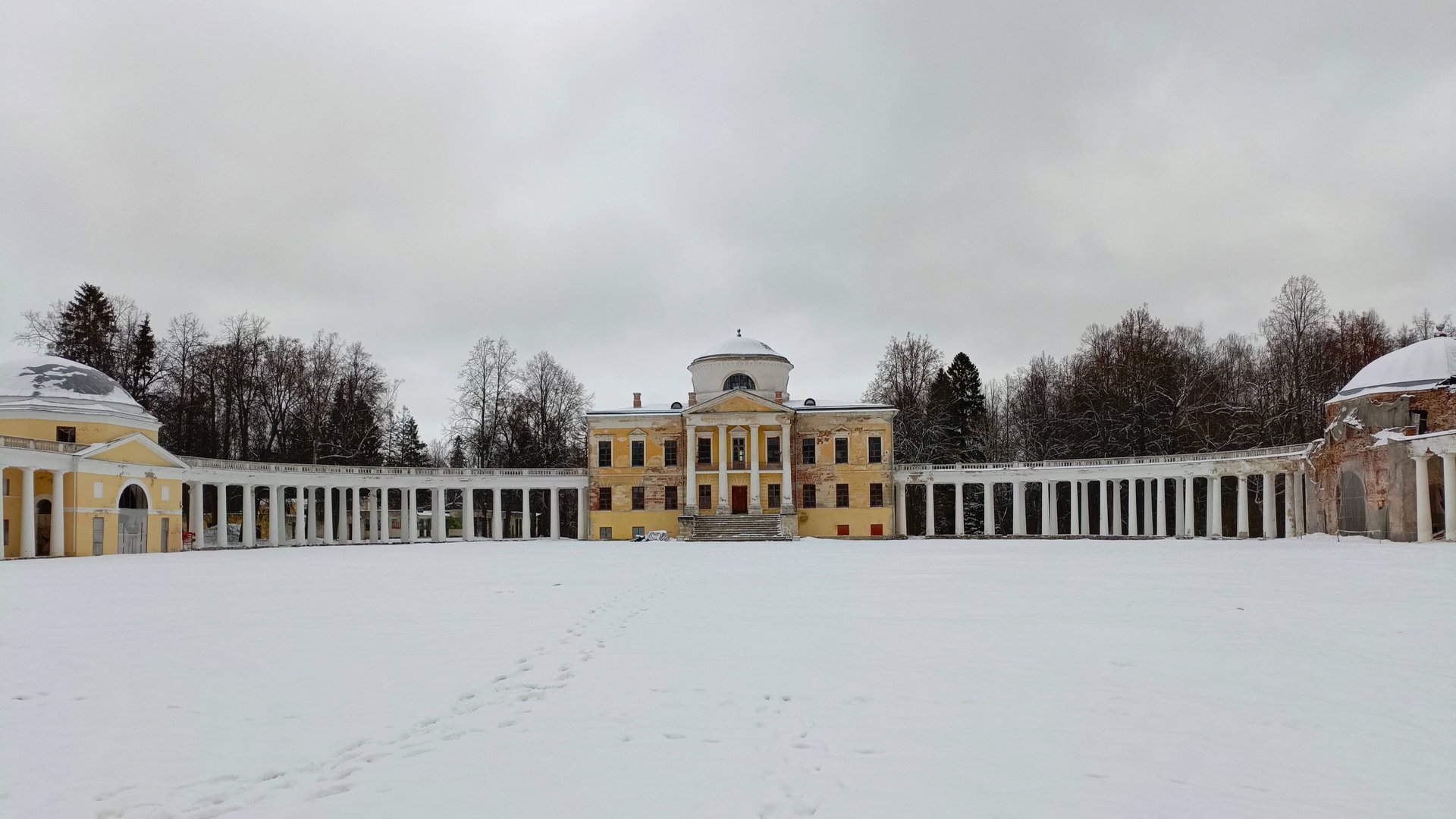 Усадьба Знаменское-Раёк или дворцово-парковый комплекс Глебовых-Стрешневых Тверская область.