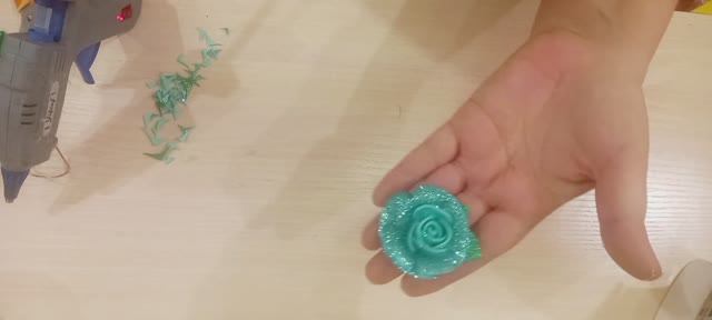 Очаровательная голубая роза из фоамирана своими руками