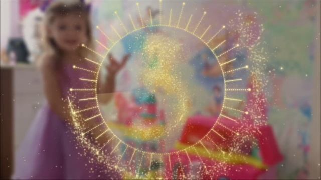 Лиза наколдовала себе домики