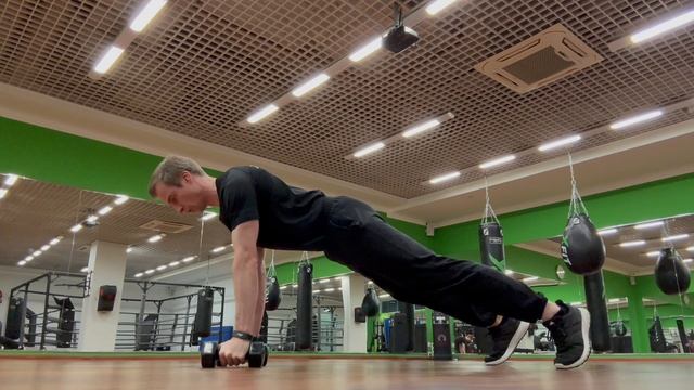 Тяга ренегата (тяга отступника) / KETTLEBELL RENEGADE ROW