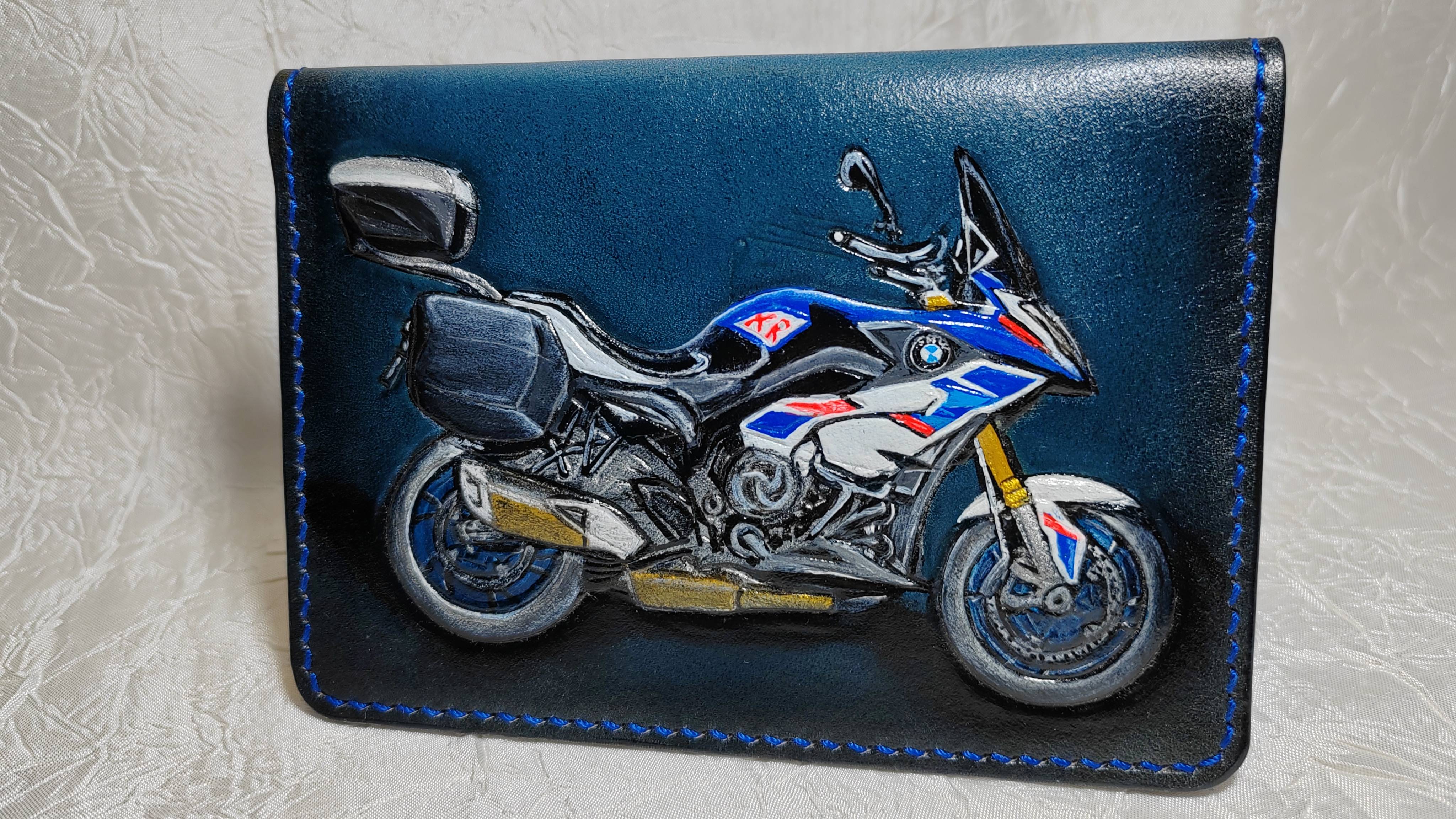 Обложка для паспорта и авто документов. Изделия из кожи. СКСтиль. Видео обзор мотоцикл BMW S 1000 XR