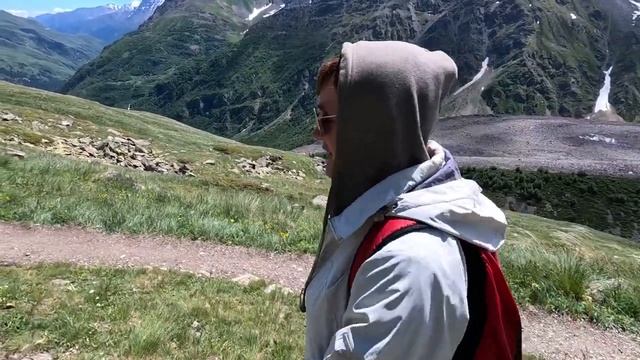 Приэльбрусье 2023. День 3. Гора Чегет. Горное озеро.