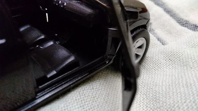 Duster Renault модель 1:43