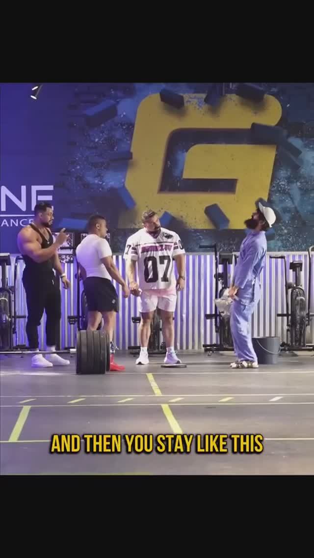 Анатолий опять пранканул качков!