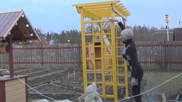 6 соток 3 апреля 2020 года Одна на даче 7 Размеры кОзела зелёного