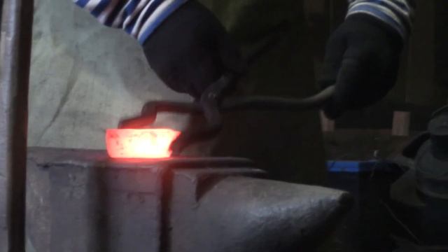 Тепловозный  клапан. Ковка.Часть  первая