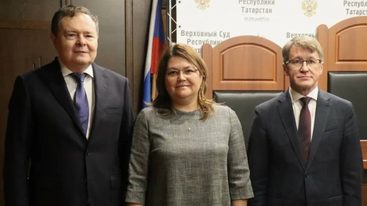 Коррупционная услуга судьи Бурхановой Н.И. Генеральному директору ПАО "КАМАЗ" Когогину С.А.