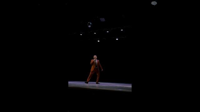 Александр Васильев-сарӑ тюльпансем