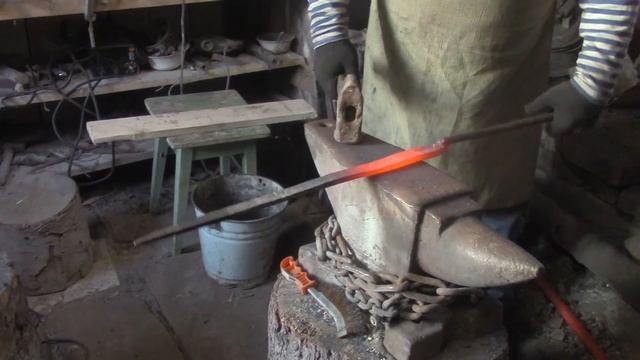 Трость  с  клинком  скрытого  ношения