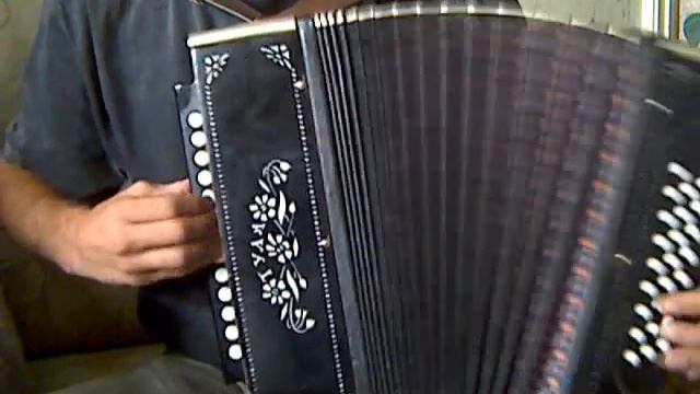 Урок игры на гармони. №7 - играем просто, но что угодно