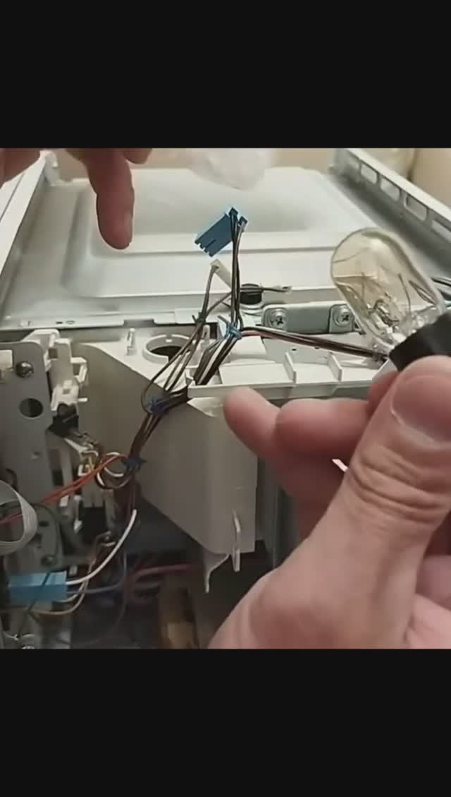 Замена лампочки в микроволновке