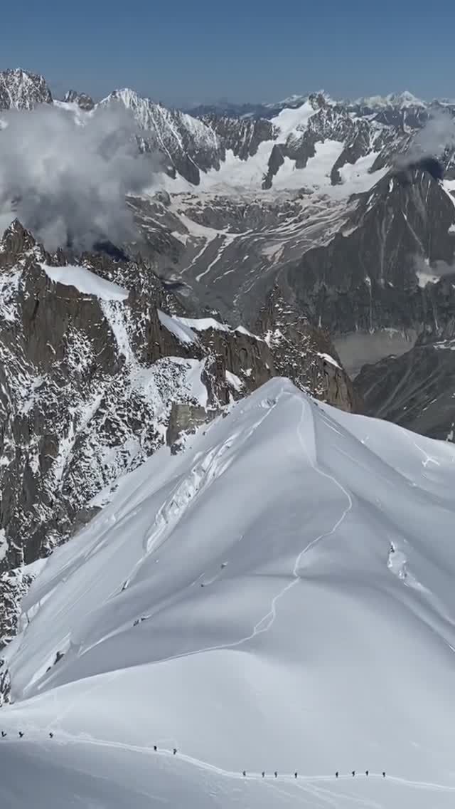 Монблан, Альпы, Франция.  #france #travel #путешествия #франция #альпы #горы #природа #shorts