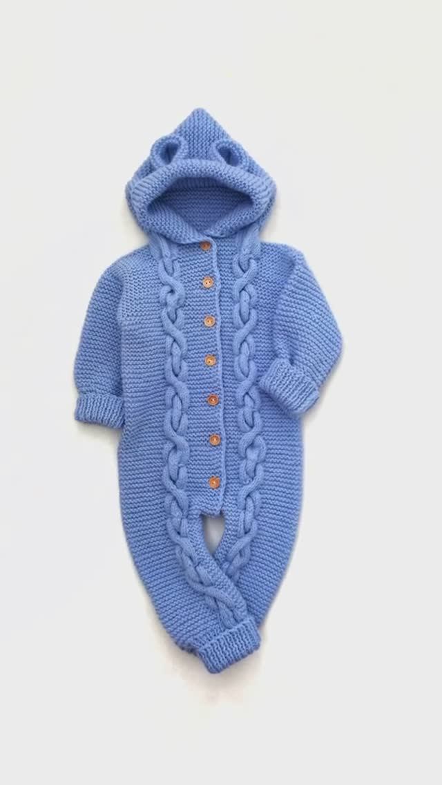 Вязаный комбинезон с капюшоном для новорожденного. Комбинезон с ушками. #SHORTS