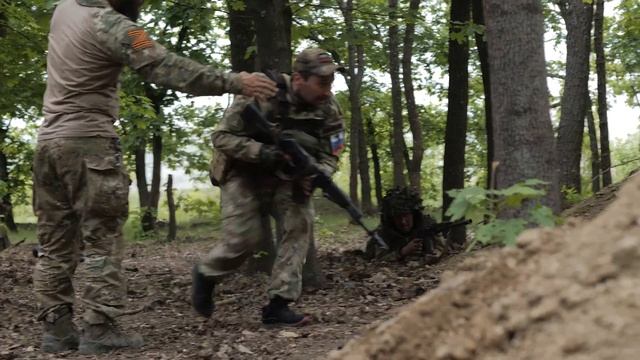 Поздравление ветеранов Великой Отечественной Войны от командира 2МСБ  Кедр