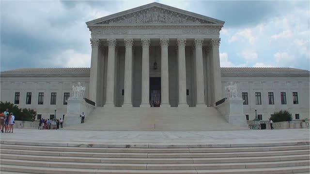 Вашингтон. США. Арлингтонское кладбище,верховный суд и Департамент казначейства США.