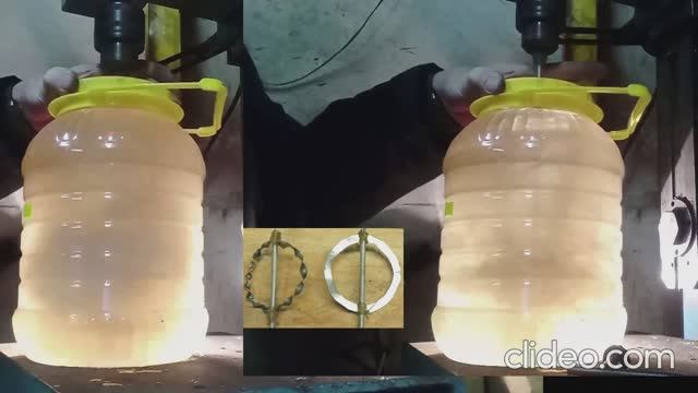 Формирование вихревого многомерного по типу смерча и одномерного  по типу воронки потока в жидкости