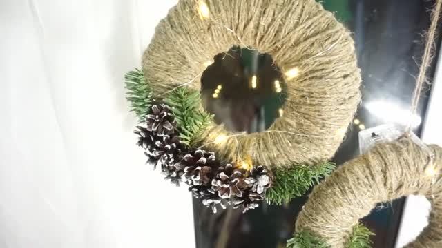 САМЫЙ ПРОСТОЙ ВЕНОК В СТИЛЕ СКАНДИ ИЗ ШИШЕК И НОБИЛИСА