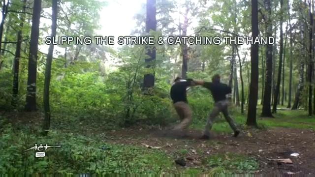 Karate leg sweep in knife combat  Ashi Barai  Armed Combat and Tactics