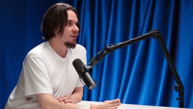 Подкаст в трех ракурсах: креативная съемка в видеостудии