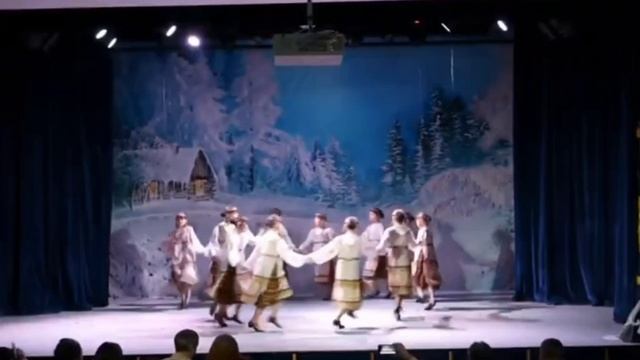 6. В роще калина