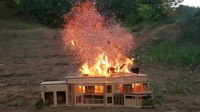 Пожар на фабрике с пиротехникой!