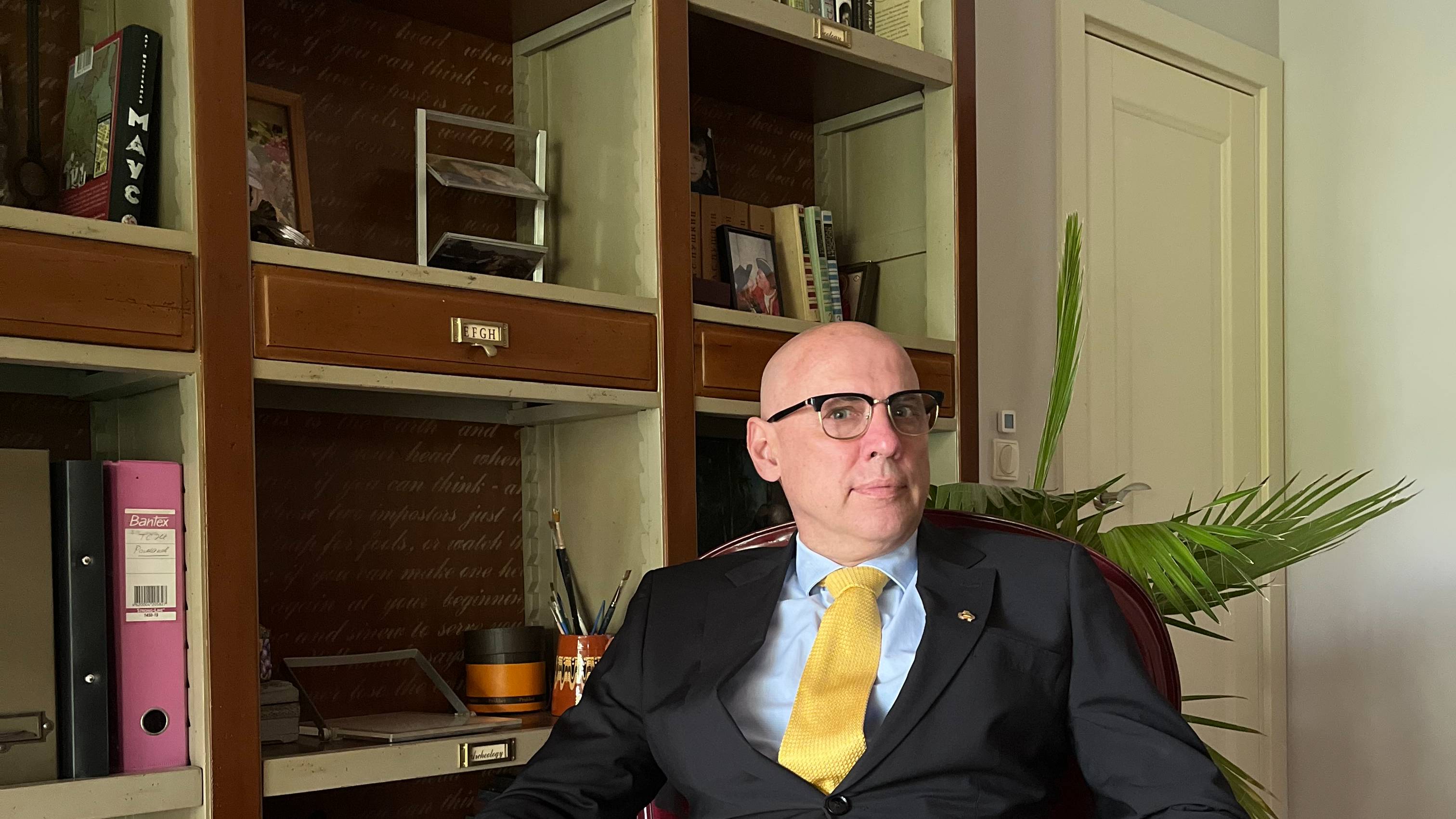 Рикер Поль, ч. 3. Совесть как моральный долг. Справедливое у Рикера выводится из Канта.