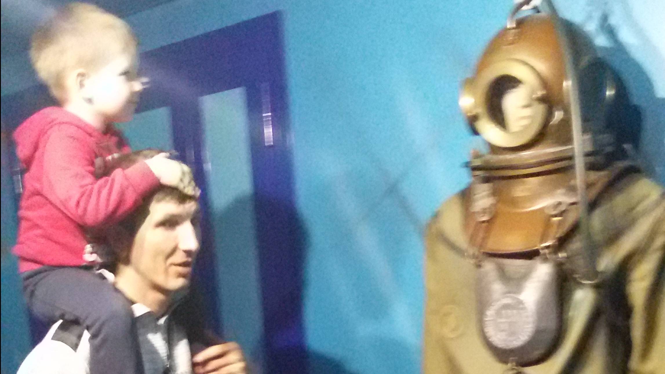 Нетерпение первого льда и руки соскучились по рыбалке