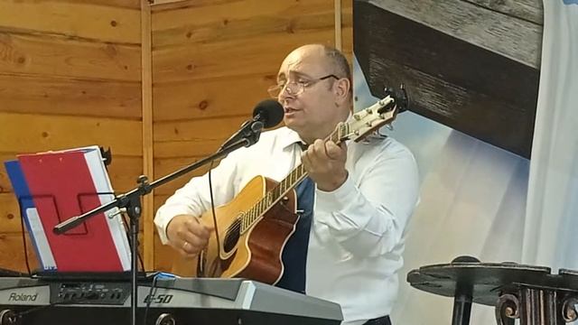 Виктор Горячкин - песня "Иисус, как Ты дорог для меня" (2022.09.11)