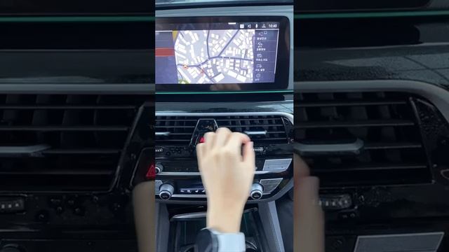 Оклейка глянцевых деталей салона и дисплеев мультимедиа автомобиля готовыми лекалами! 7