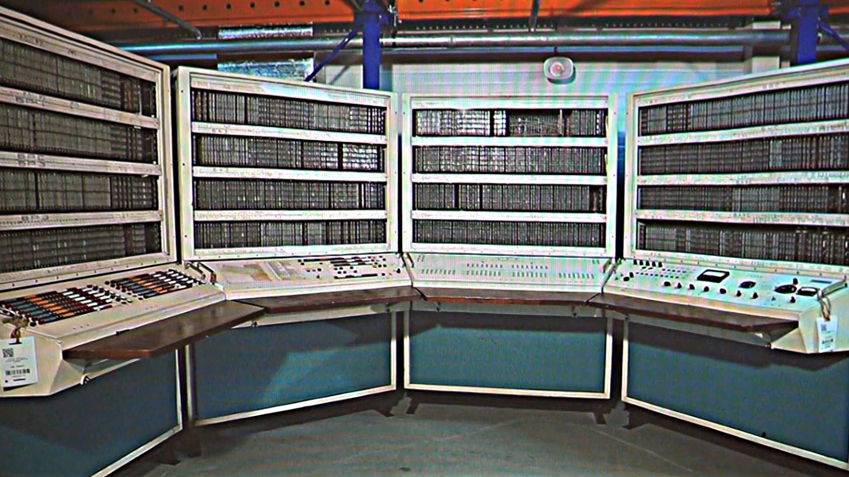 Уничтожение советского суперкомпьютера БЭСМ-6 и ОС в декабре 1991 г. по распоряжению Госсовета СССР