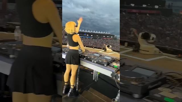 THIS IS INSANE 😱🔥 The biggest crowd I’ve ever played to 🥹❤️ #dj #housemusic #techno