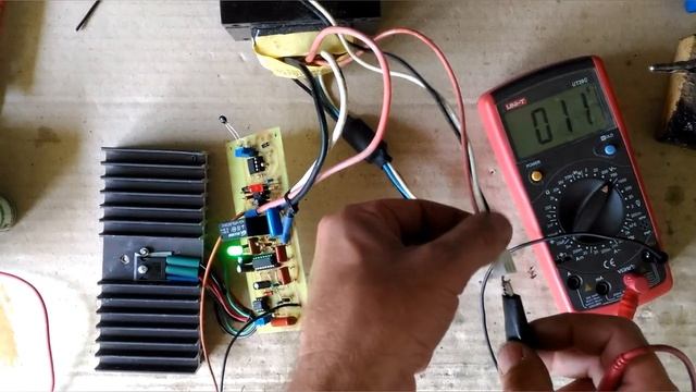 4ч . Преобразователь 12-220 вольт своими руками. Испытания.