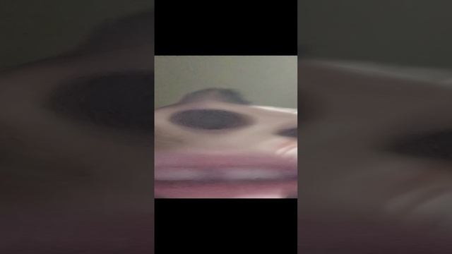 почему у меня 3 глаза