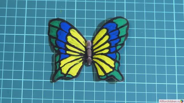 Бабочка из пластиковой бутылки