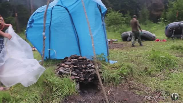 Баня "Каменка" на берегу реки.