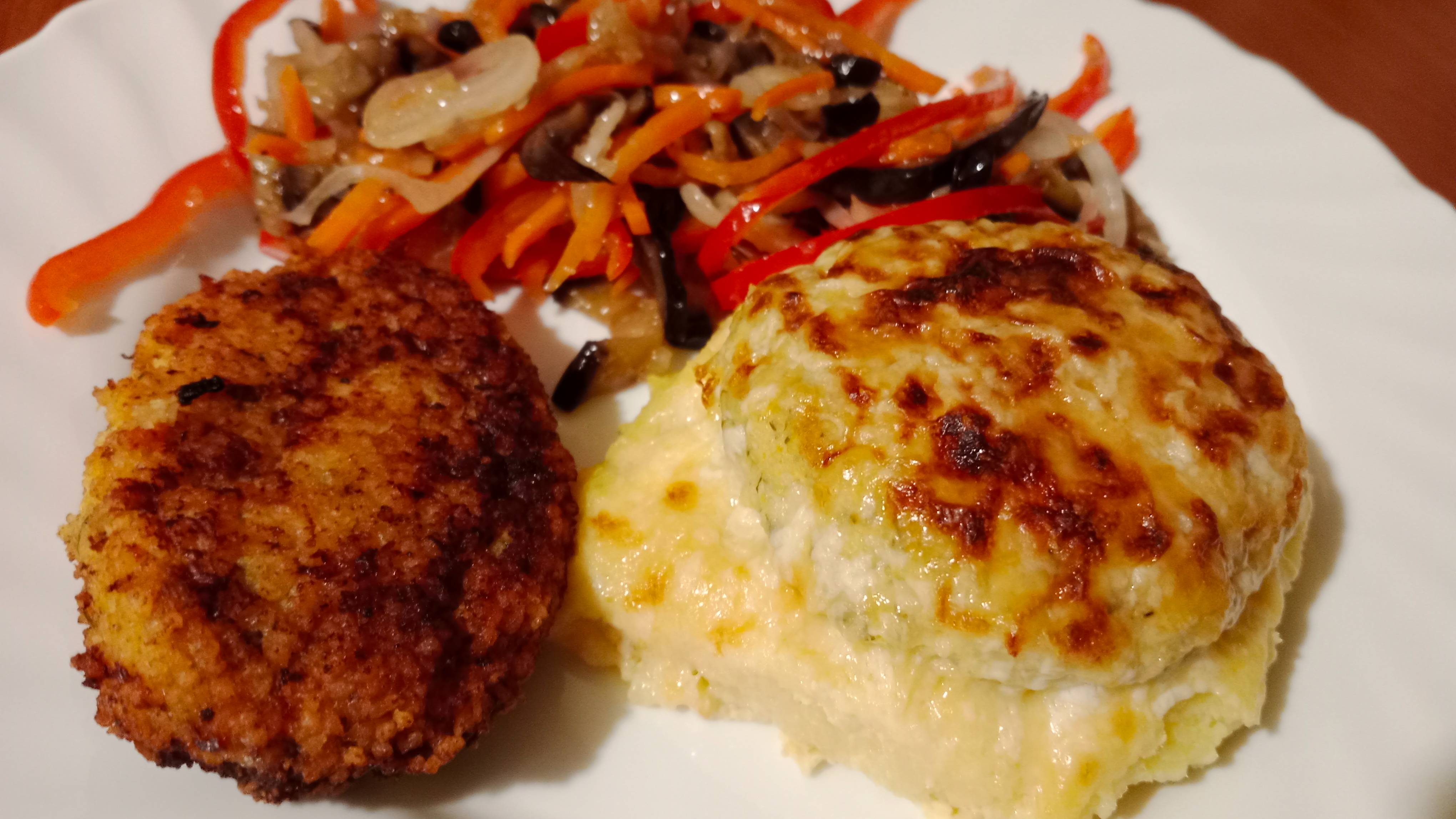 Котлеты и "шайба на шайбе" из пары тушек трески