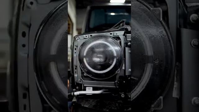 Оклейка фар автомобиля полиуретановой пленкой с применением готовых лекал! 7