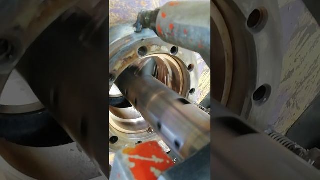 Расточка бронзовых втулок, колесо Четра.