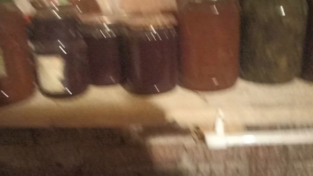 Погреб в гараже. один из вариантов, где его можно разместить.