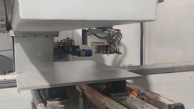 Обрабатывающий центр HOMAG BAZ 222