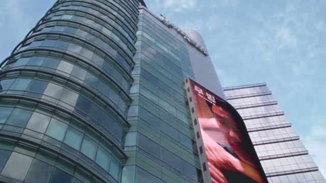 Трэш-рэп песня "Мой мир"