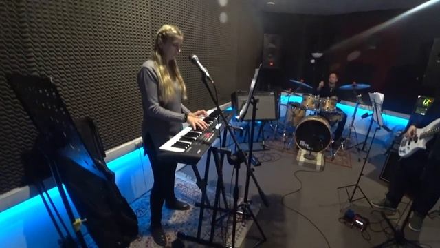 Кавер _СМС_, импровизация! Группа MirroY. Студийная комната.